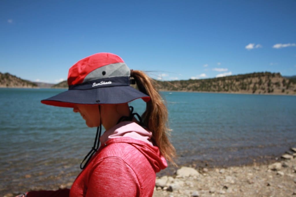 4 Cool Ways to Wear Sun Shade Hat - Whizzherald